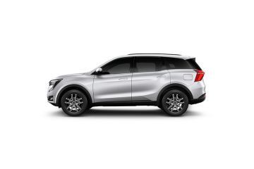 Mahindra XUV700 AX7 Ebony Edition 6Str - On Road Price, RTO, Insurance ...