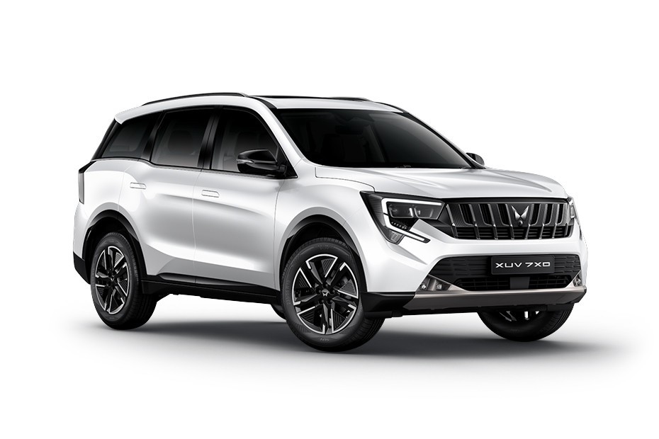 Mahindra XUV 7XO Everest White Colour