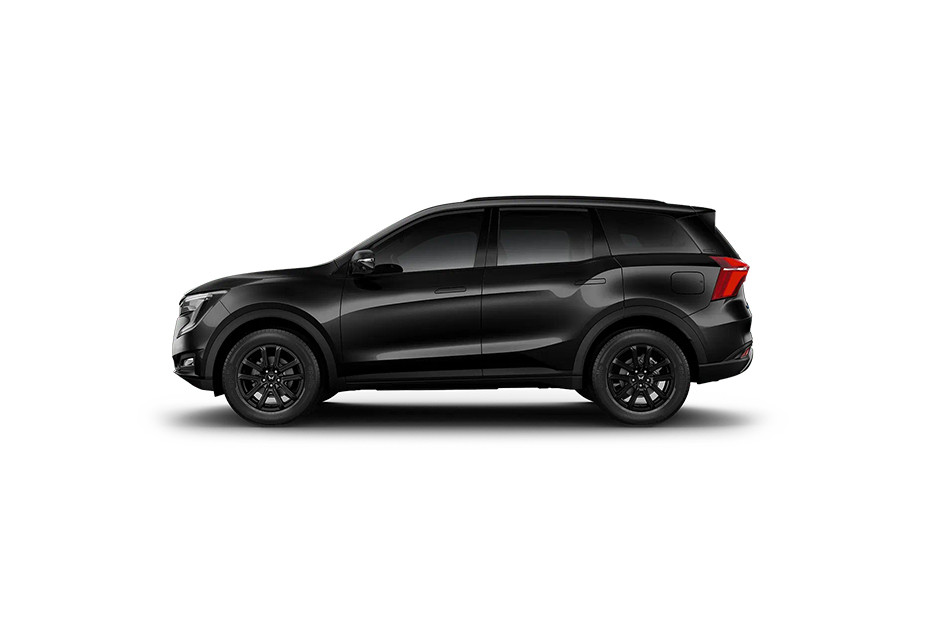 Mahindra XUV700 Stealth Black Colour
